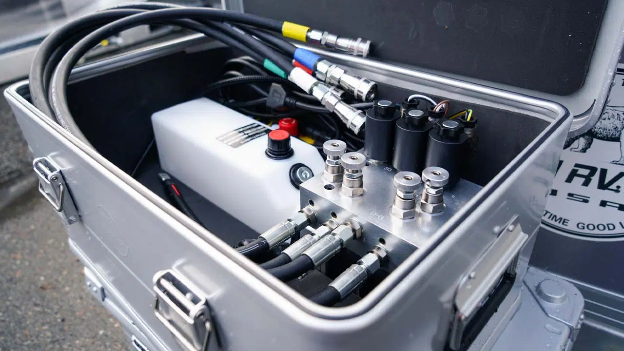 Heavy Duty Trailers | GoodMFG | Hydraulic Drop Deck